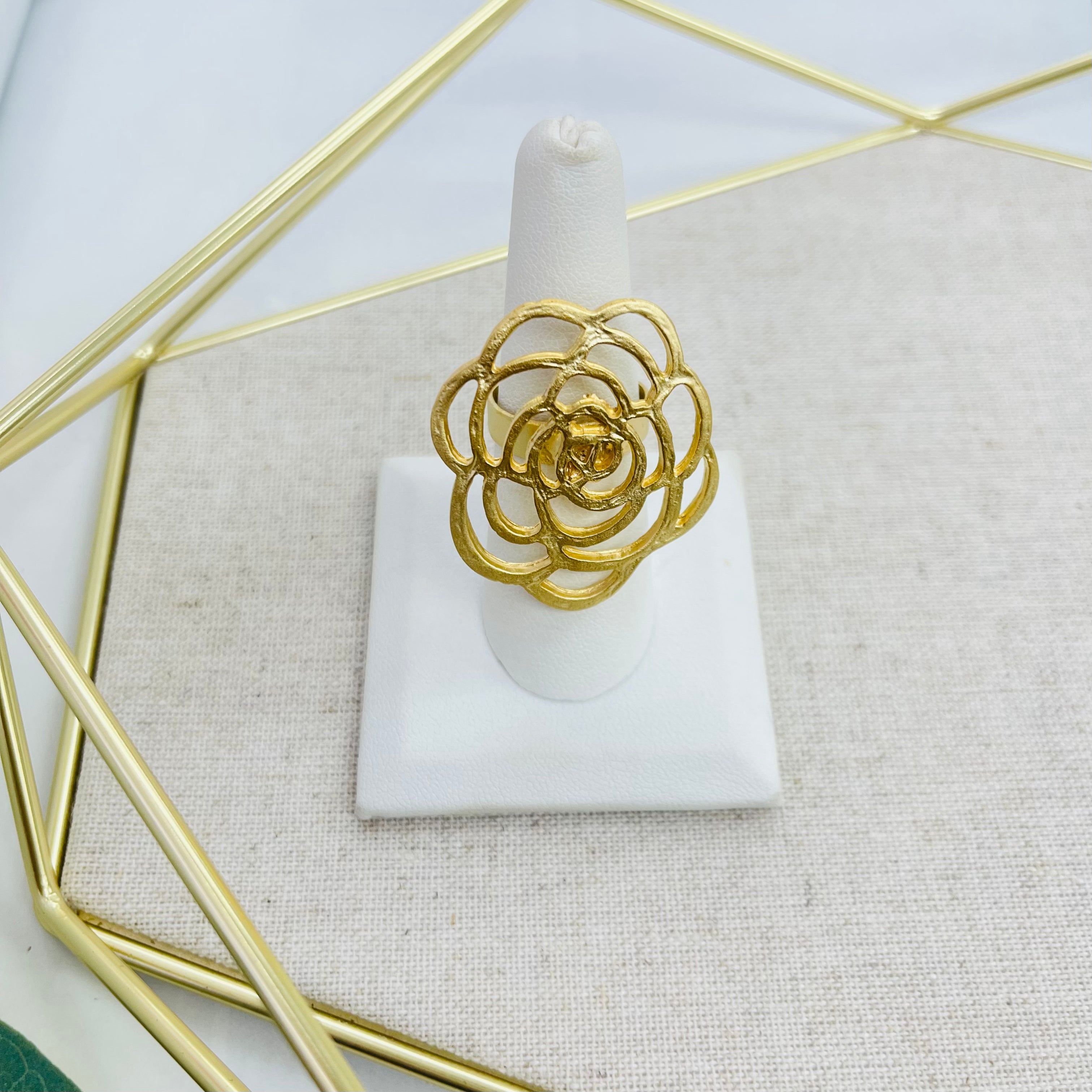 T2R-571G GD FLOWER RI – Papillon PR