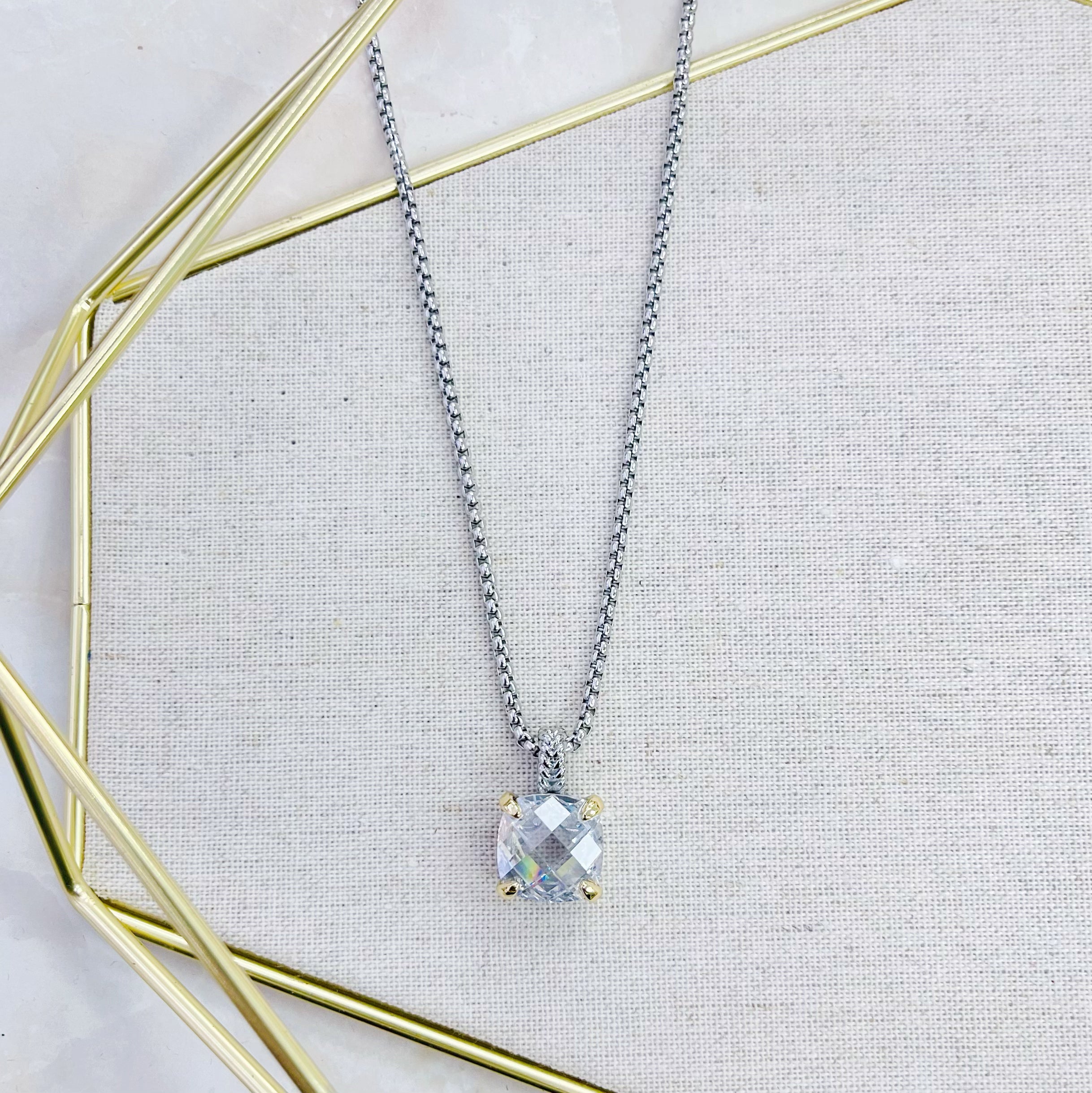 TN147 0821 NK – Papillon PR